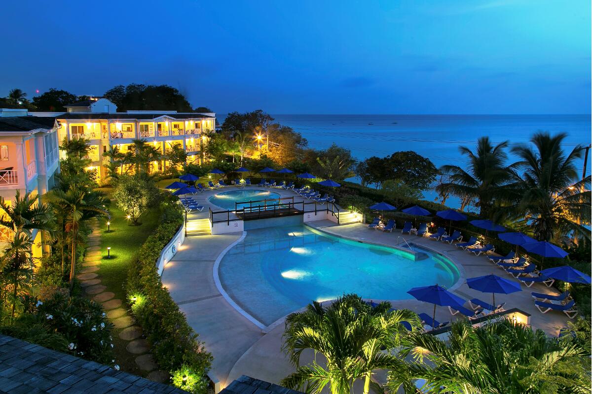 Beach View Hotel - Totally Barbados